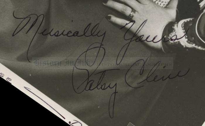 Patsy Cline Autograph - Vintage early portrait signed twice, front and back