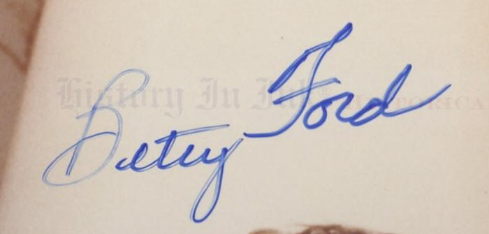 Gerald and Betty Ford Autograph - signed photo of President and Mrs ...