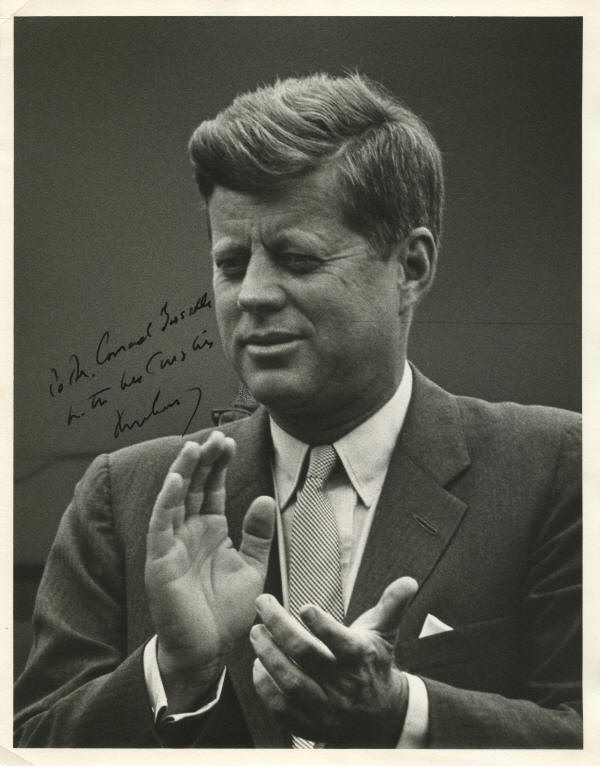 Autograph - 922202 - Framed presidential document signed by President ...